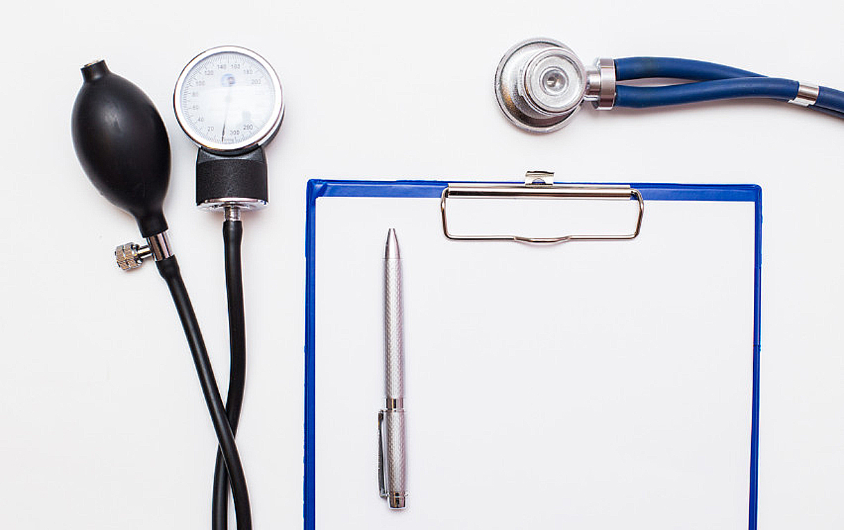 PERSPĖJA: TARIAMI MEDICININIAI PRIETAISAI SKIRTI PINIGAMS VILIOTI ...